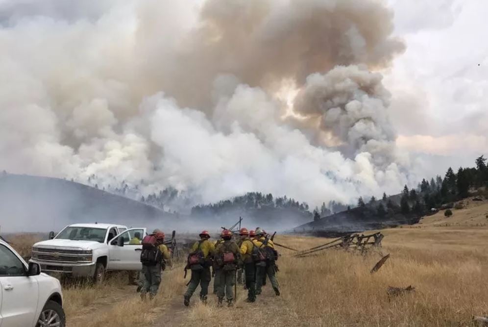 Crews continue battling Rattlesnake Fire outside of Hot Springs